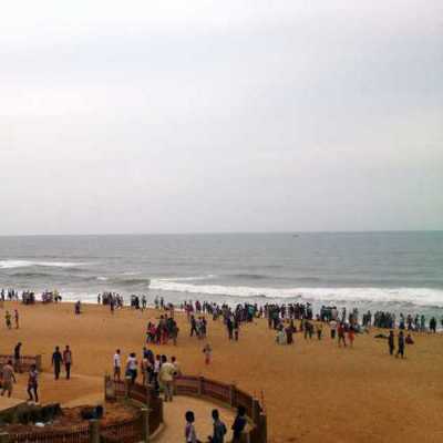 𝗚𝗼𝗮 honeymoon tour packages from Indore @ 6,491 Rs